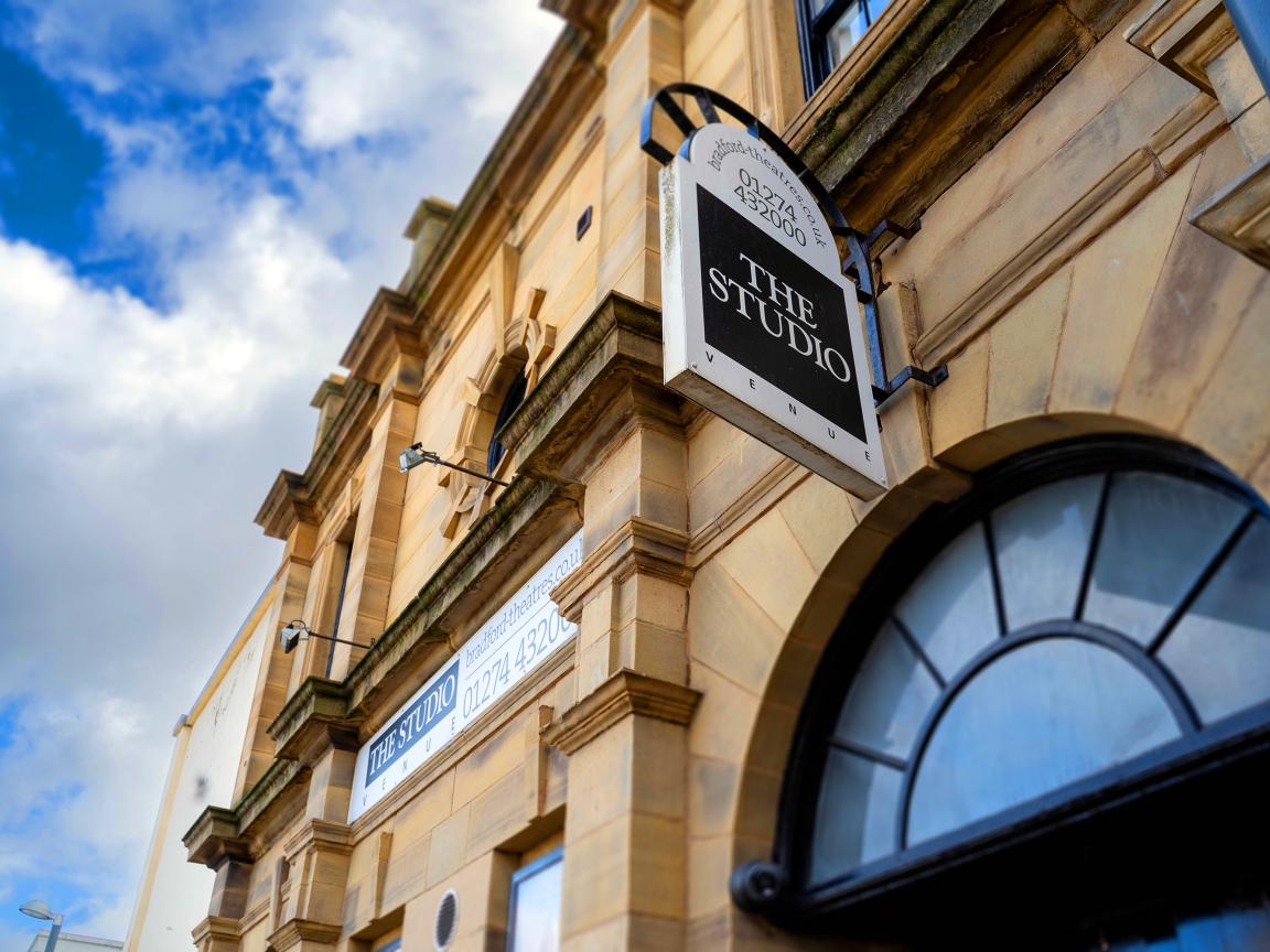 Alhambra Theatre | Bradford Theatres